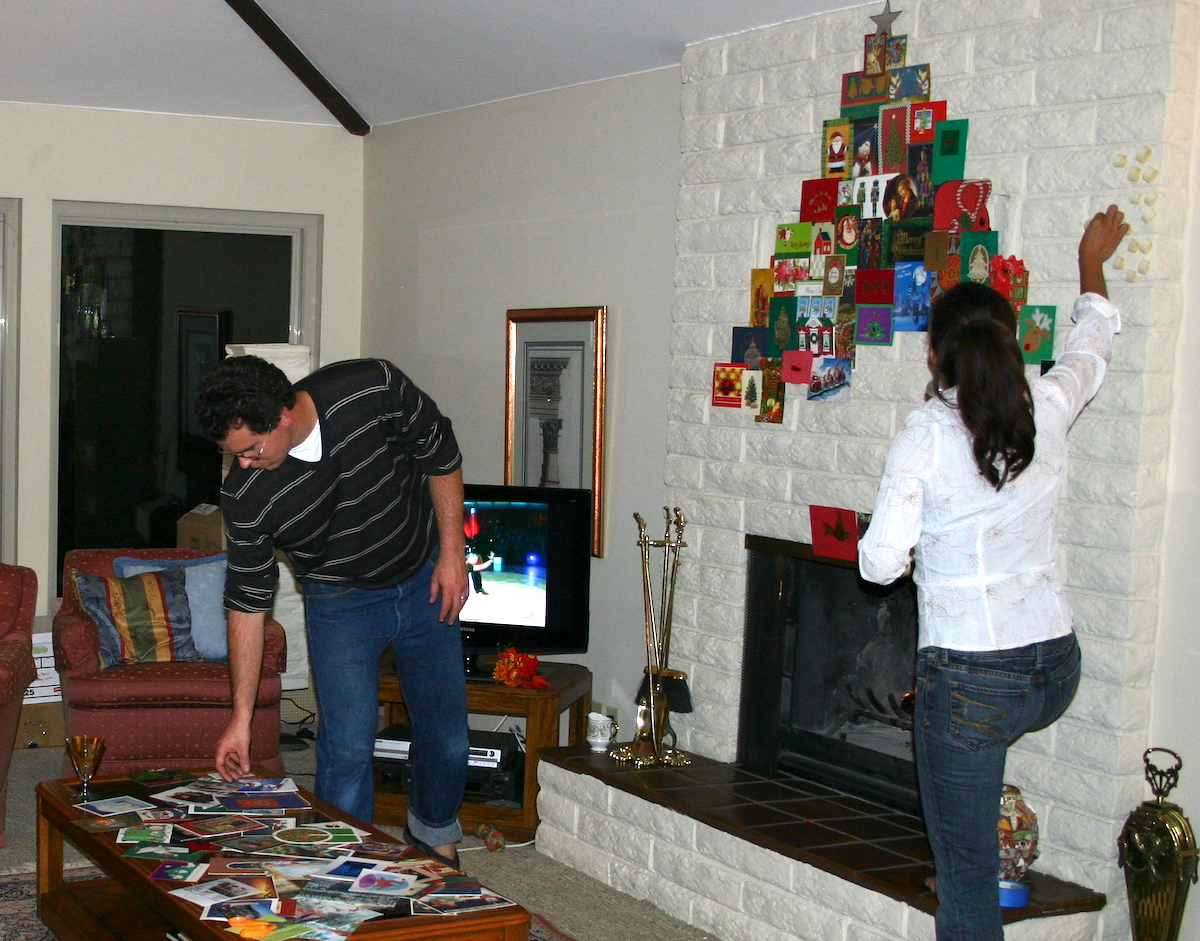 Create a Wall Christmas Card Tree - Debra Lee Baldwin